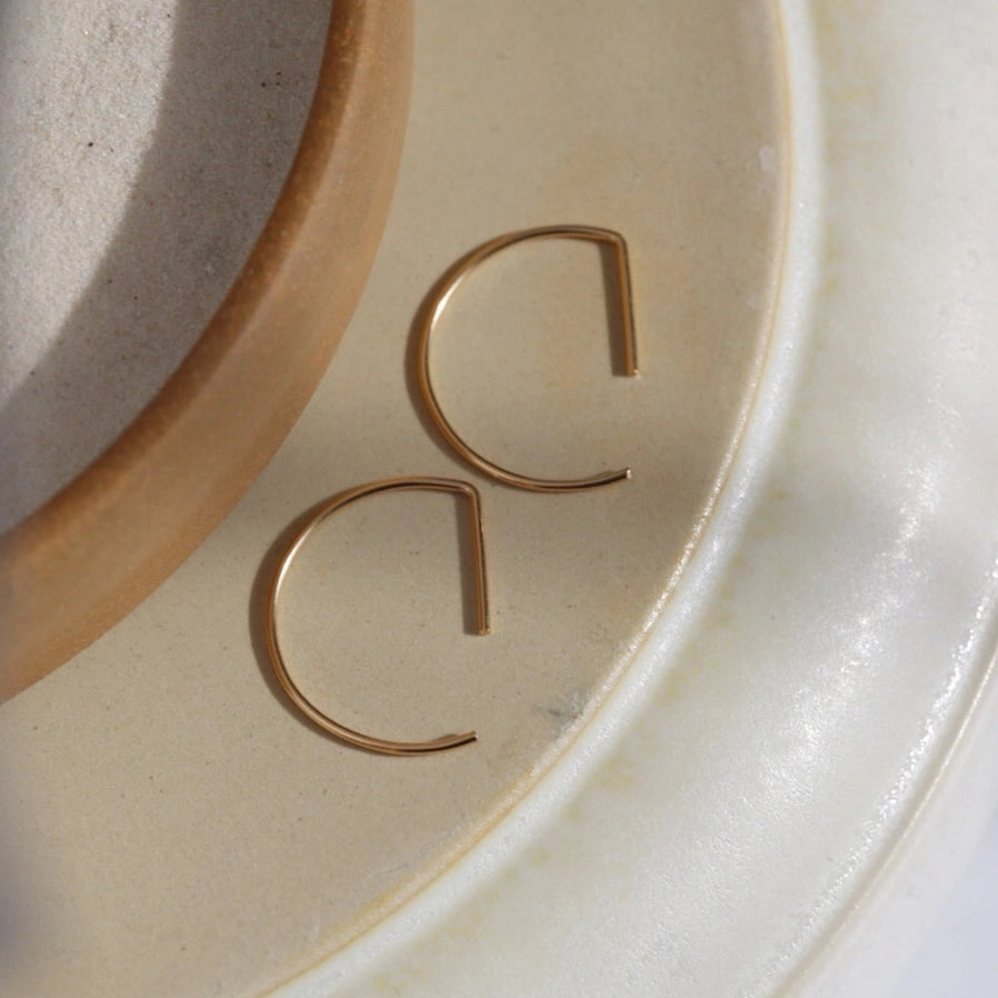 The Curve Threader Earrings By Token Jewelry – Thread + Seed